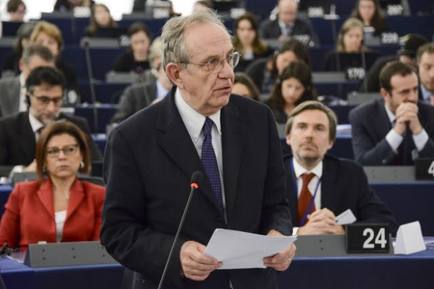 Pier Carlo Padoan - Eunews