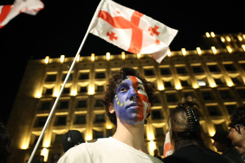 Demonstrations in Georgia continue with EU support
