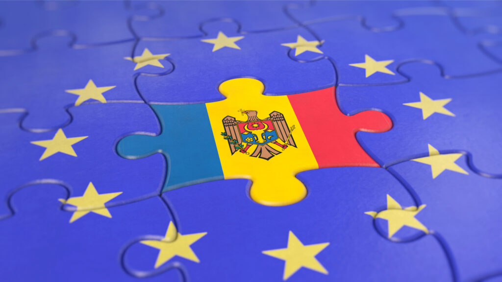 In Moldova presidential election and referendum on EU on Oct. 20