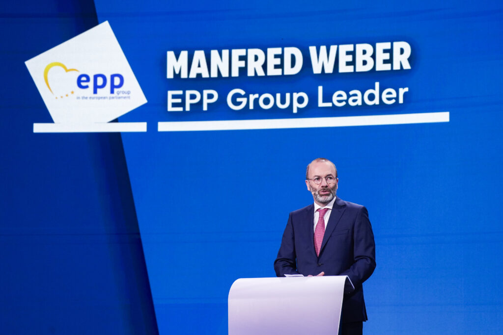 The EPP welcomes 14 new members to the EU Parliament and rises to 190