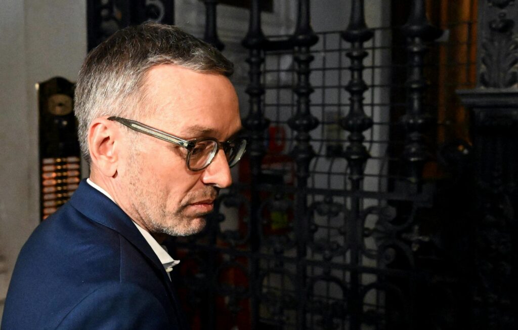 Austria, negotiations to form a government fail. Kickl resigns