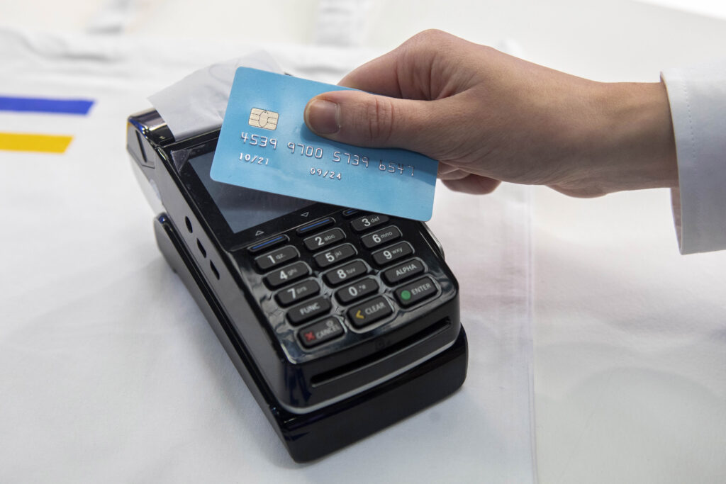 ECB: "Cards increasingly used, raising concerns about strategic ...