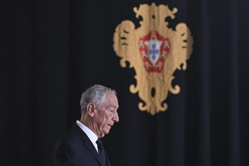 Portugal: president dissolves parliament