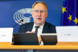 EU–US trade: Parliament and Council reach agreement on tariffs that ...